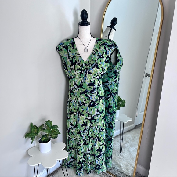 Kasper | Dresses | Kasper 9s Greenblack Vneck Formal Abstract Maxi ...